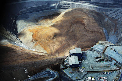 Mining Mayhem: Bingham Canyon Copper Mine Highwall Failure