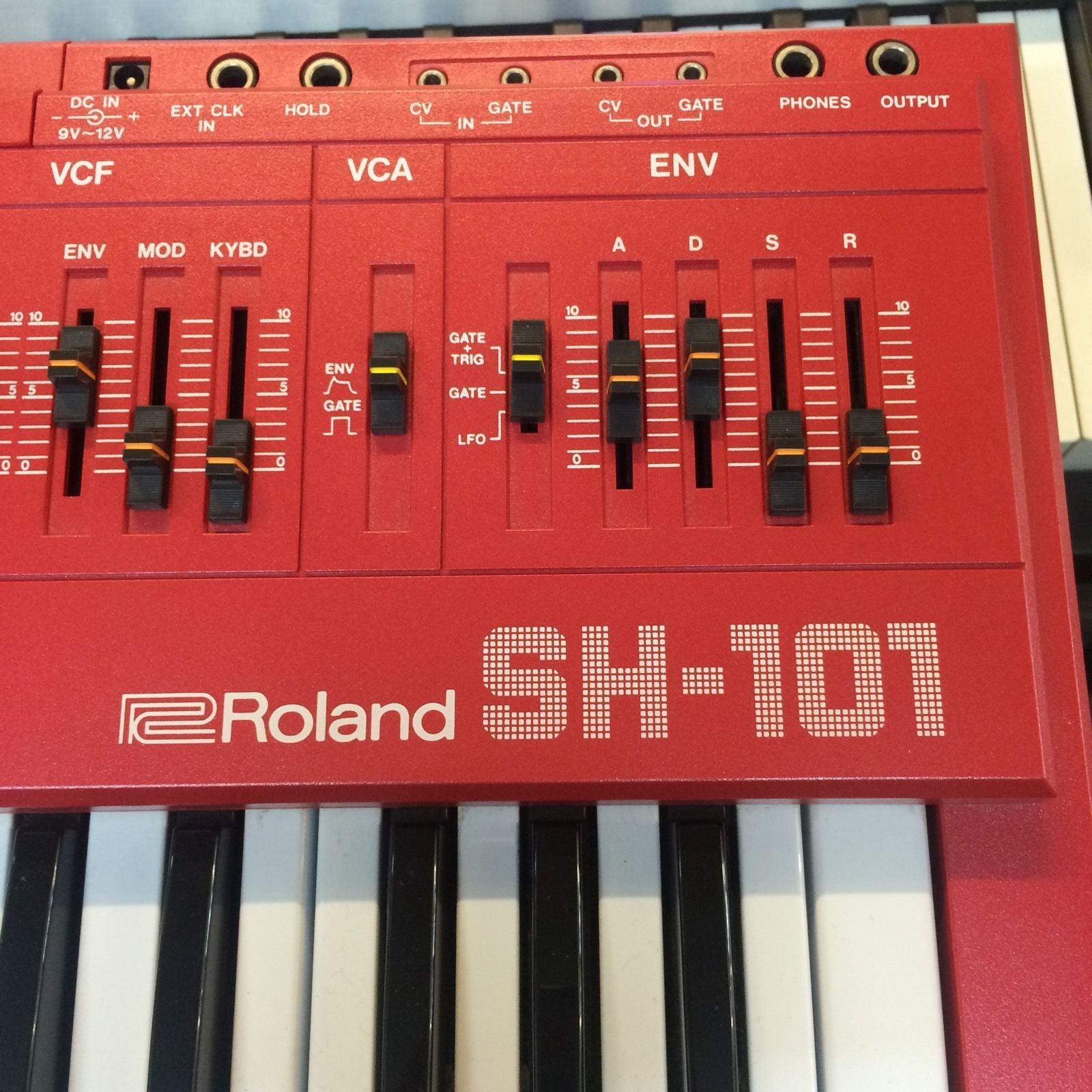 MATRIXSYNTH: Red Roland SH-101