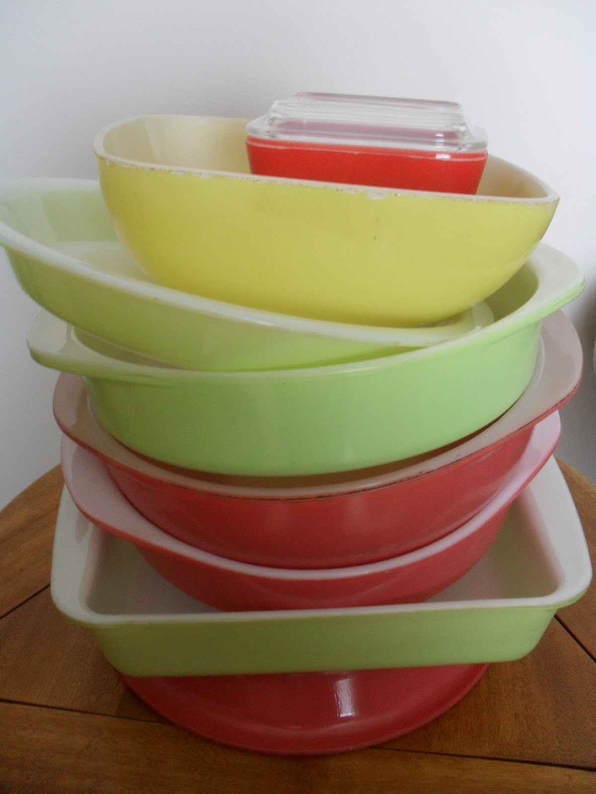A Little Bit of Everything: Pyrex - Made in Canada