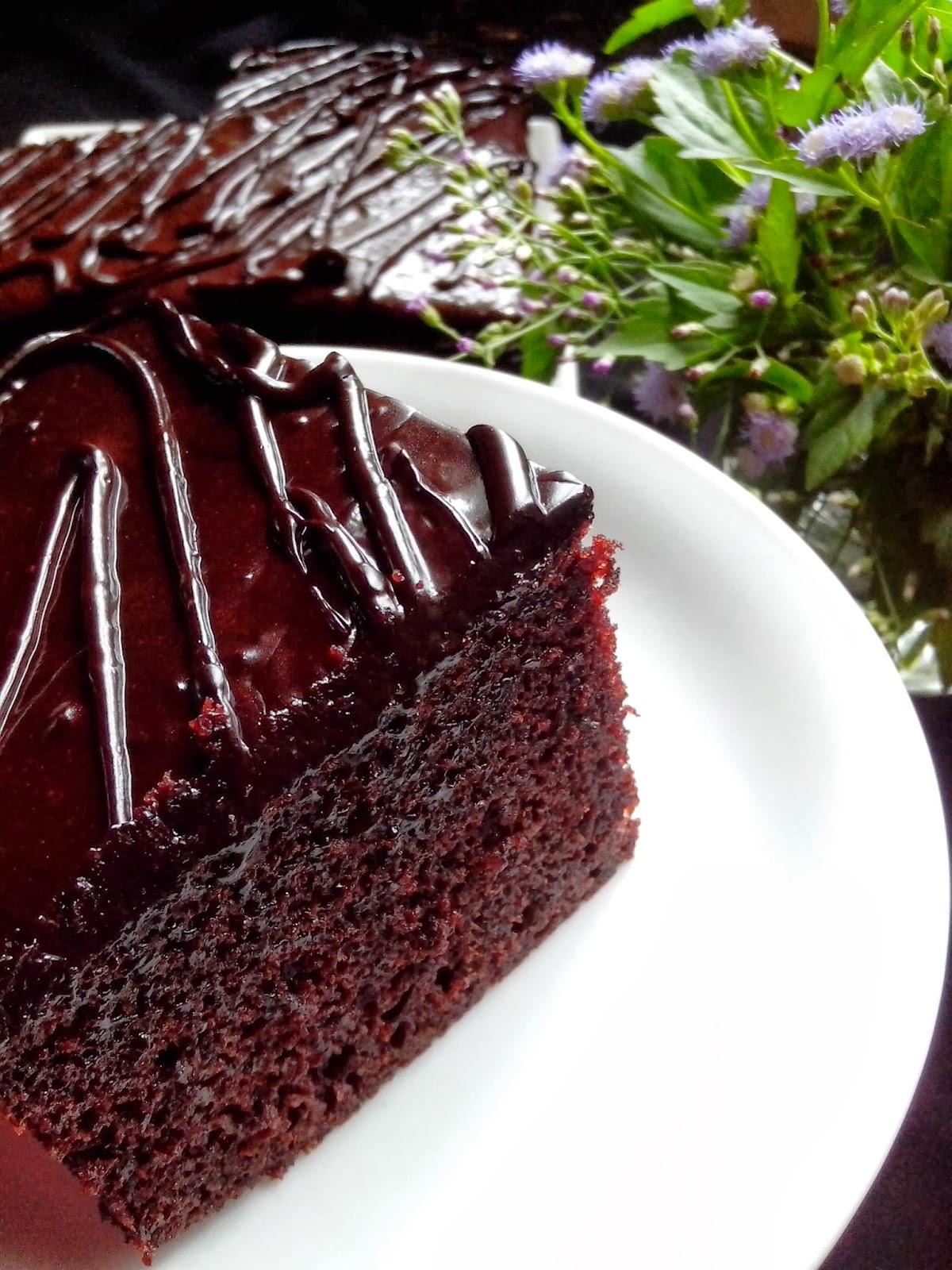 CHOCOLATE MOIST CAKE