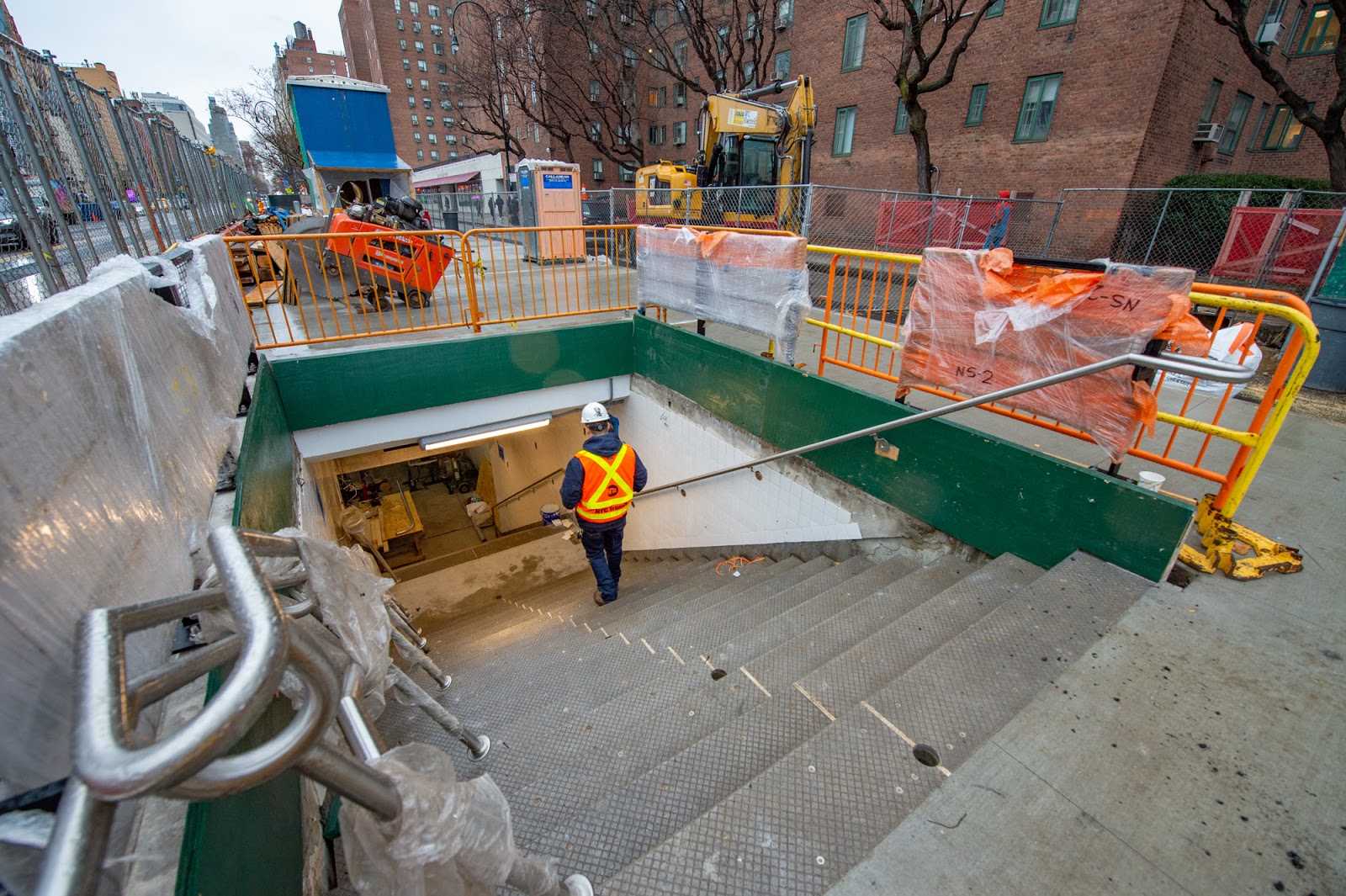 EV Grieve: North side L-train entrance opens at Avenue A on Monday