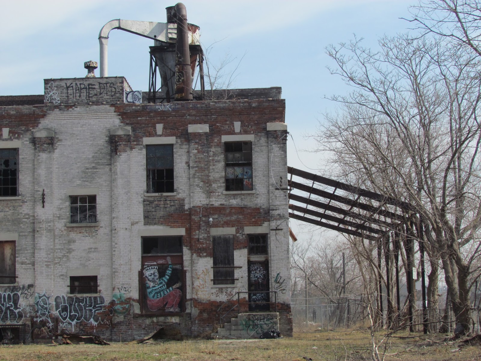 ancestral roofs: Ugly Buildings