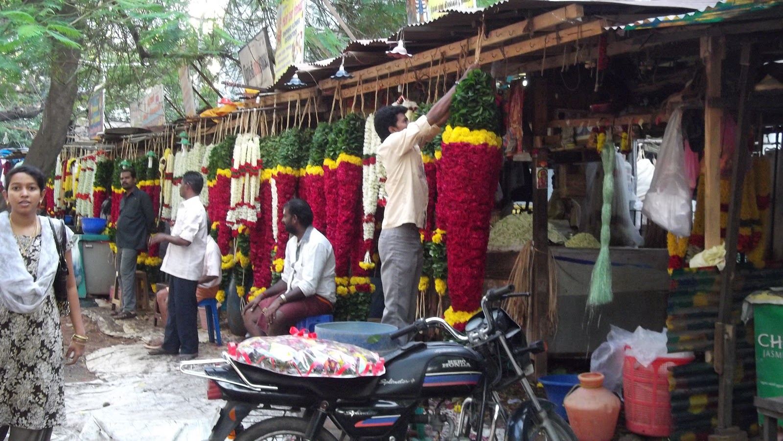 Living Chennai: Pondy Bazaar