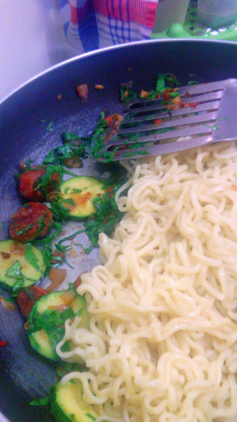 SAUSAGE ZUCCHINI KALE NOODLES STIR FRY / Nairobi Kitchen