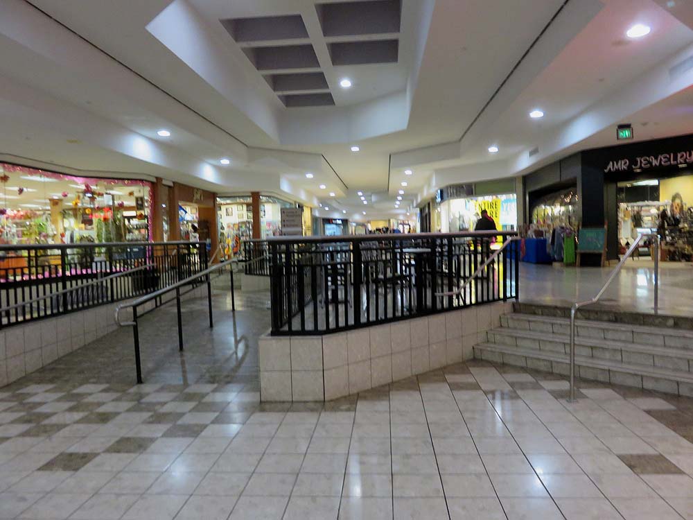 Sky City: Retail History: Town Mall/Cranberry Mall: Westminster, MD
