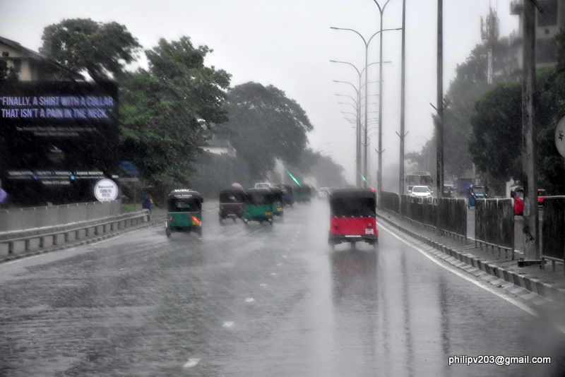 Images of Sri Lanka on blogspot.com: Rainy day on the road to Colombo ...