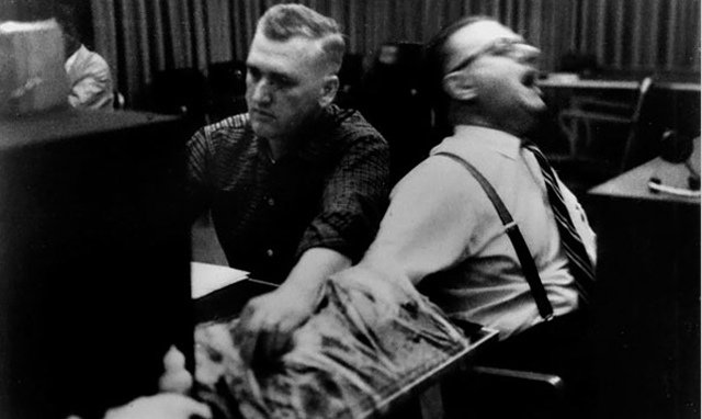 La psicología.: El Experimento de Milgram: La obediencia a la autoridad