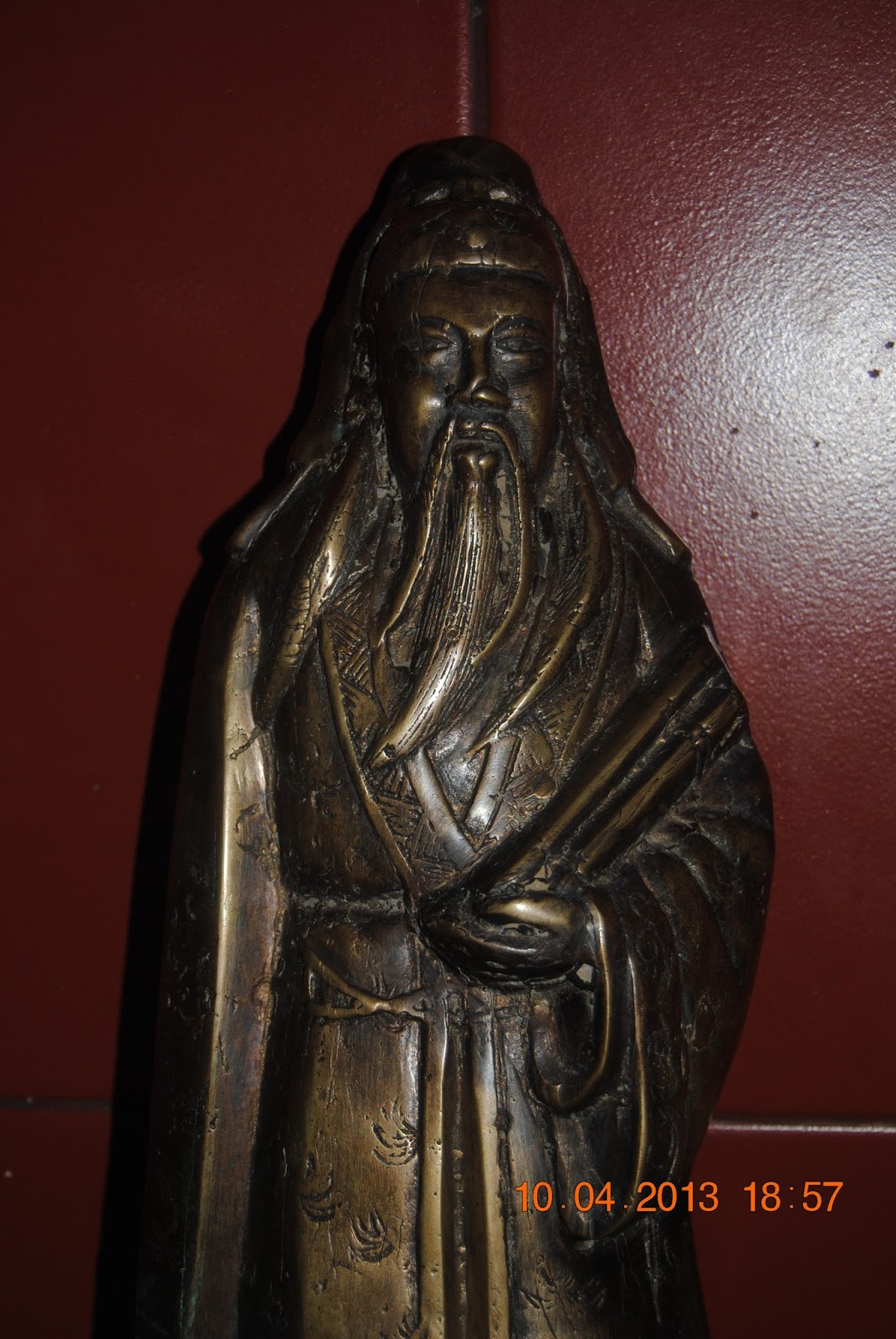 2nd ICON: Patung kuningan