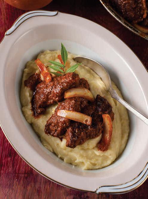 Hígado saltado con puré de papa amarilla : RECETAS MAGICAS DE COCINA