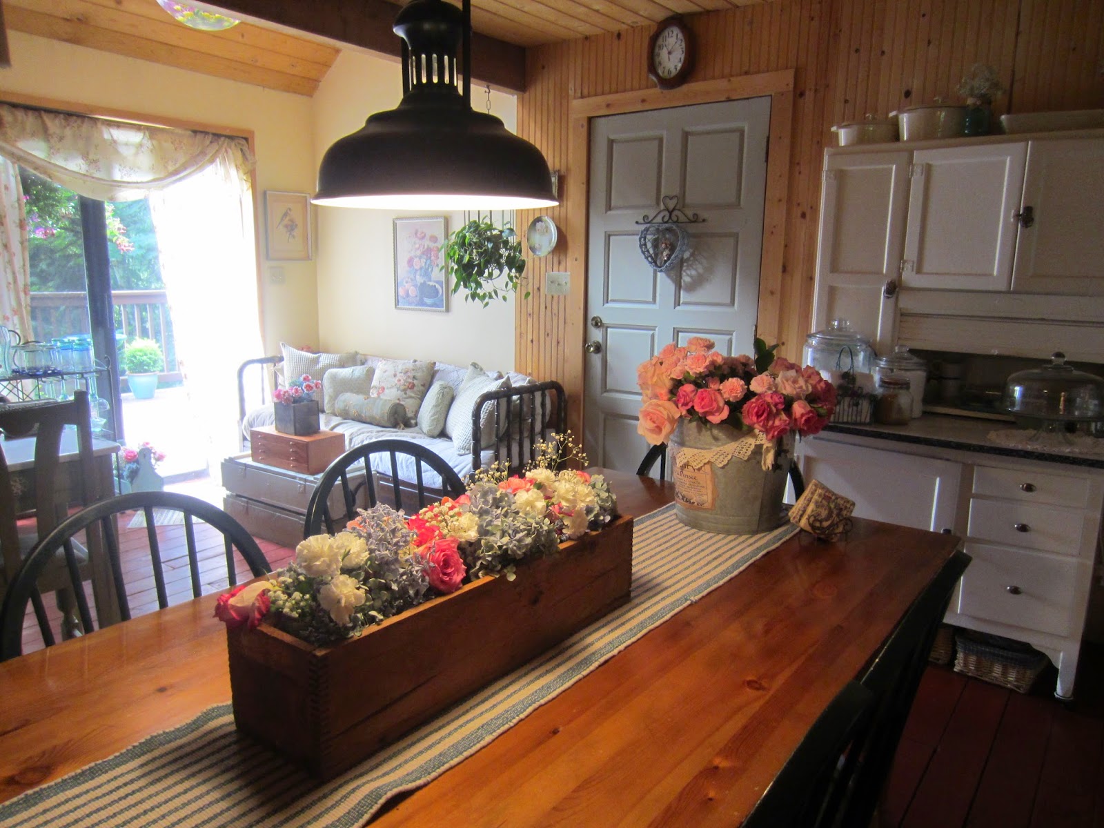 Beatrice Euphemie: Rustic Romantic Vintage Style Flower Containers