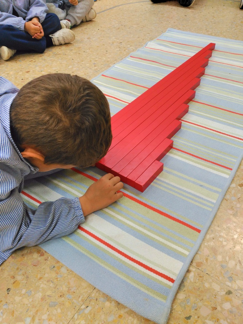 PRESENTAMOS LOS LISTONES ROJOS MONTESSORI