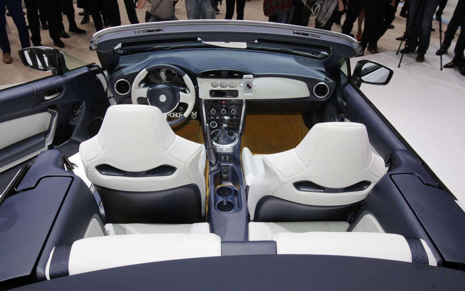 Cars Model 2013 2014: Toyota FT-86 Open Concept’s Interior is ...