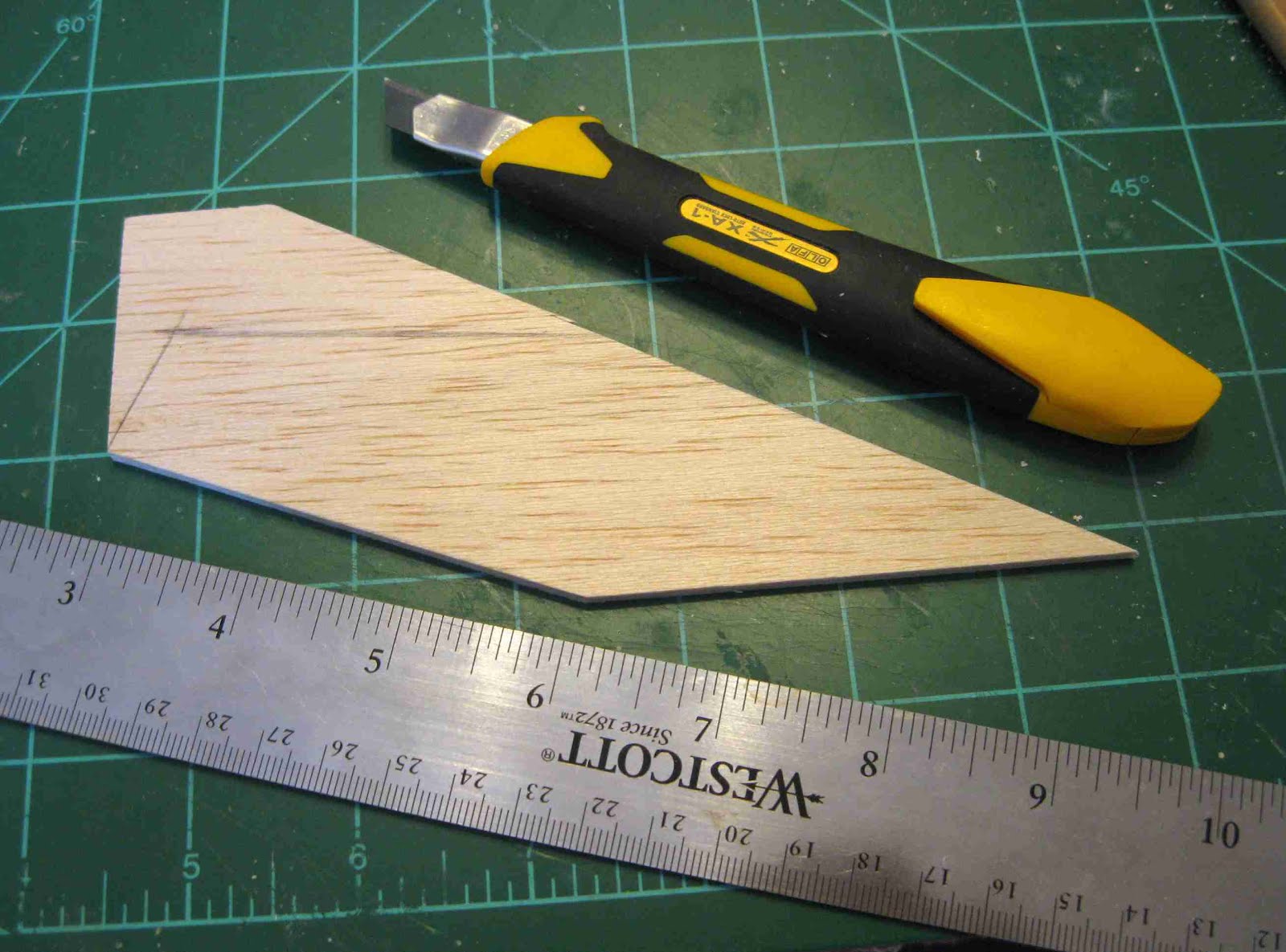 Model Rocket Building: Cutting Fins TIP