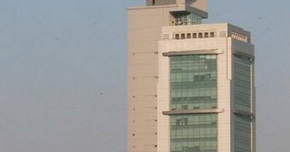 Pakistan's Tallest Building MCB Tower Karachi