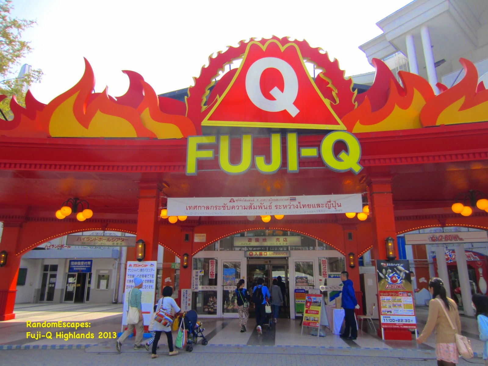 RANDOM ESCAPES: Fuji-Q Highlands: Home of Roller Coasters