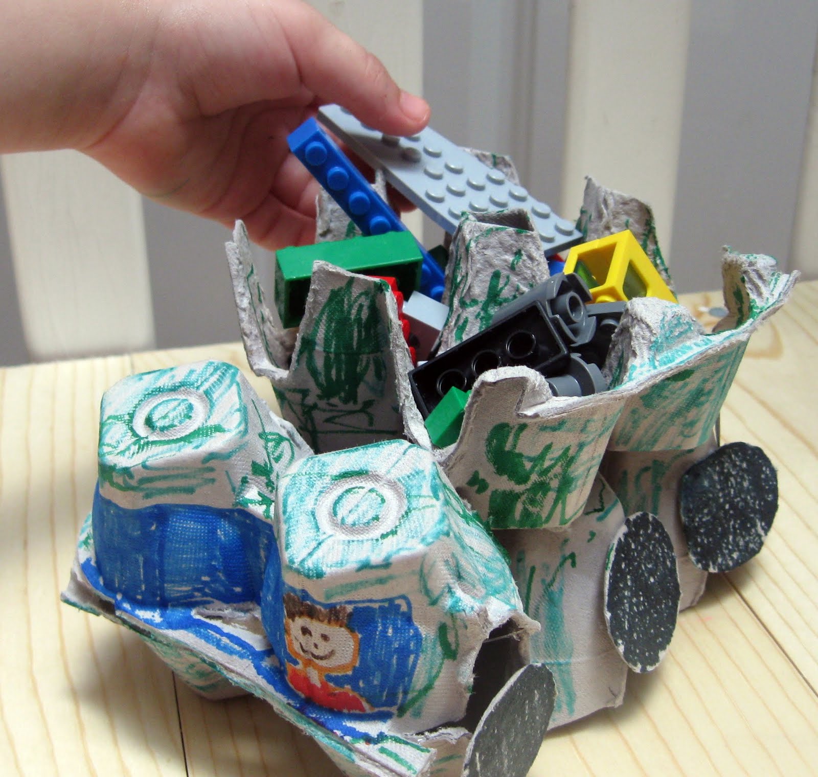 Allie Belle Designs: Egg Carton Dump Truck
