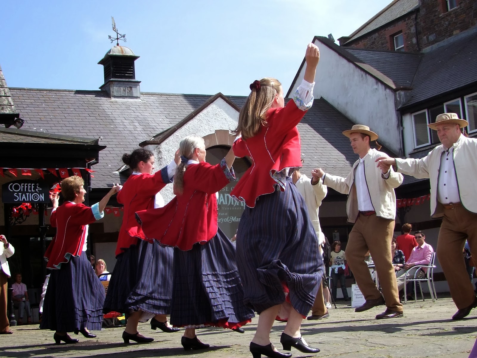Manx Groups Head for Annual Welsh Festival - North American Manx ...