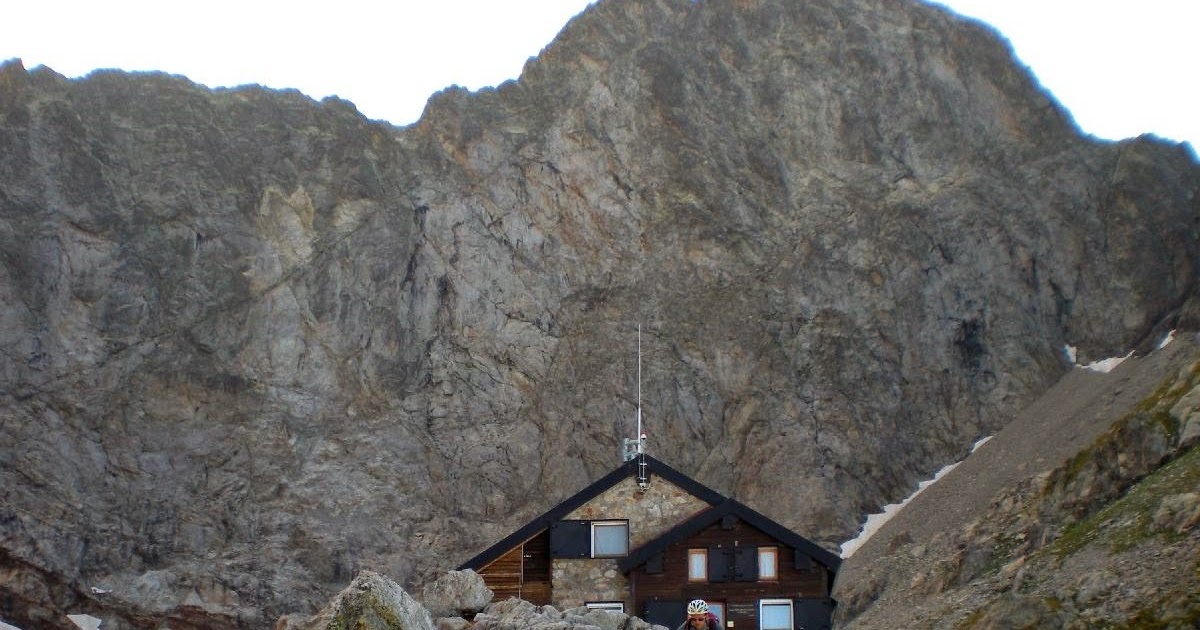 CICLOALPINISMO: Anello del Rifugio Pagarì (2627 m)