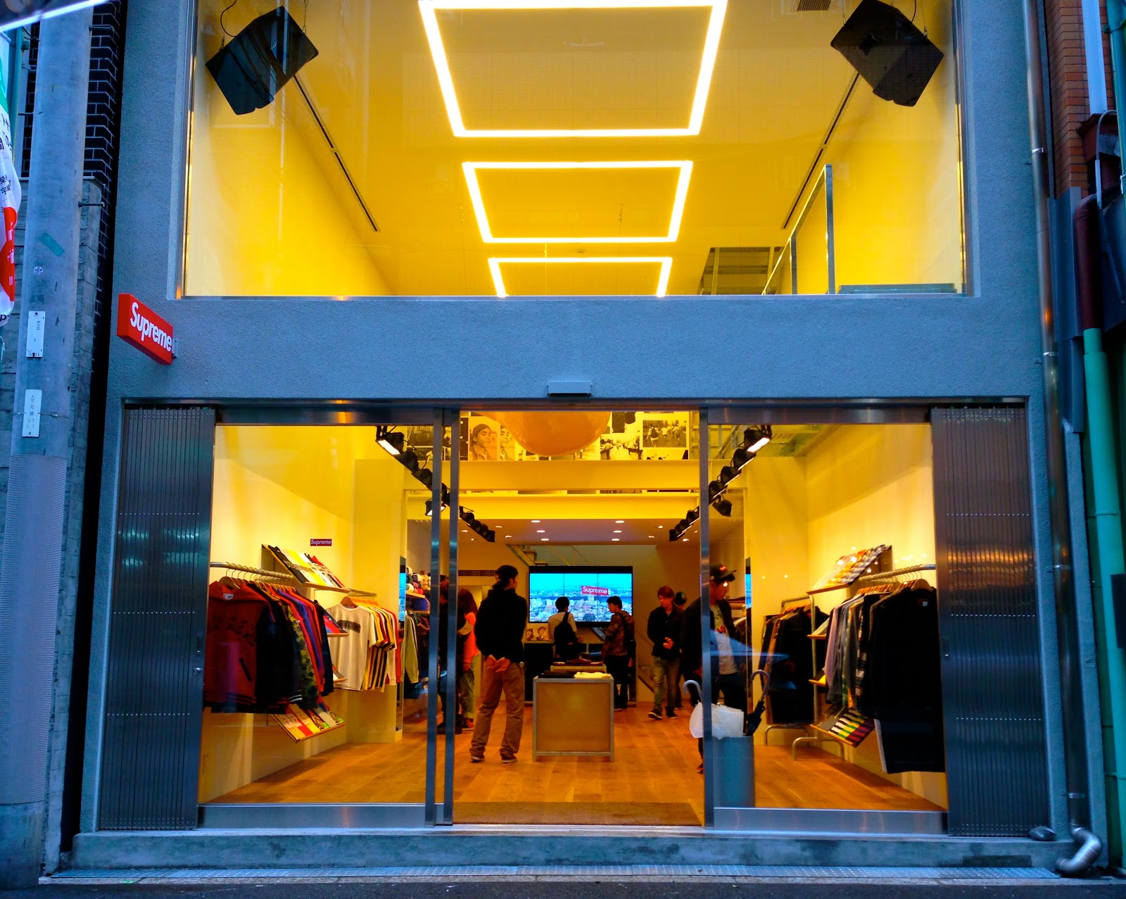 さすが、まえだ: Supreme OSAKA