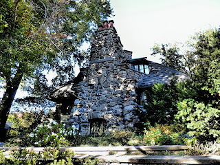 MsElenaeous Rants & Raves: Bay Ridge's Gingerbread House