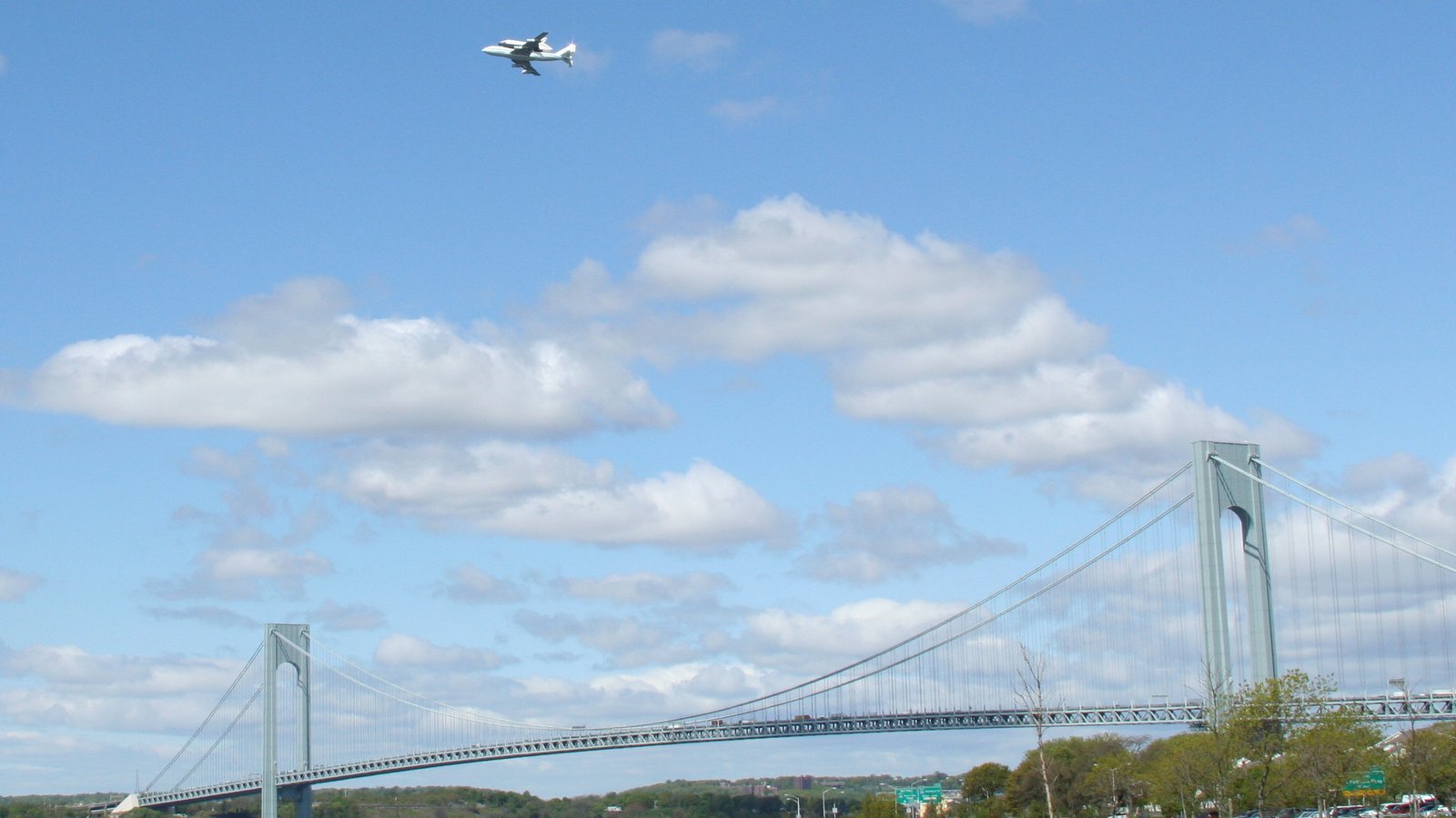 Boardwalking: Shuttle flyover New York City