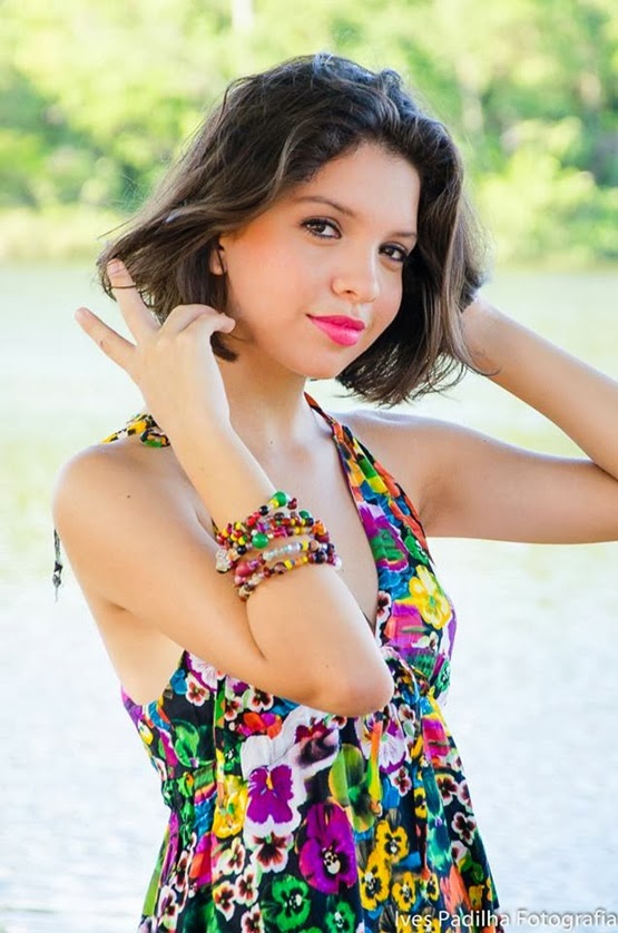 Júlia Modelo de Modelo: fevereiro 2014