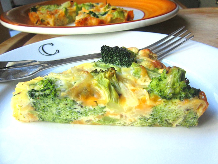 Crustless Broccoli & Cheddar Quiche