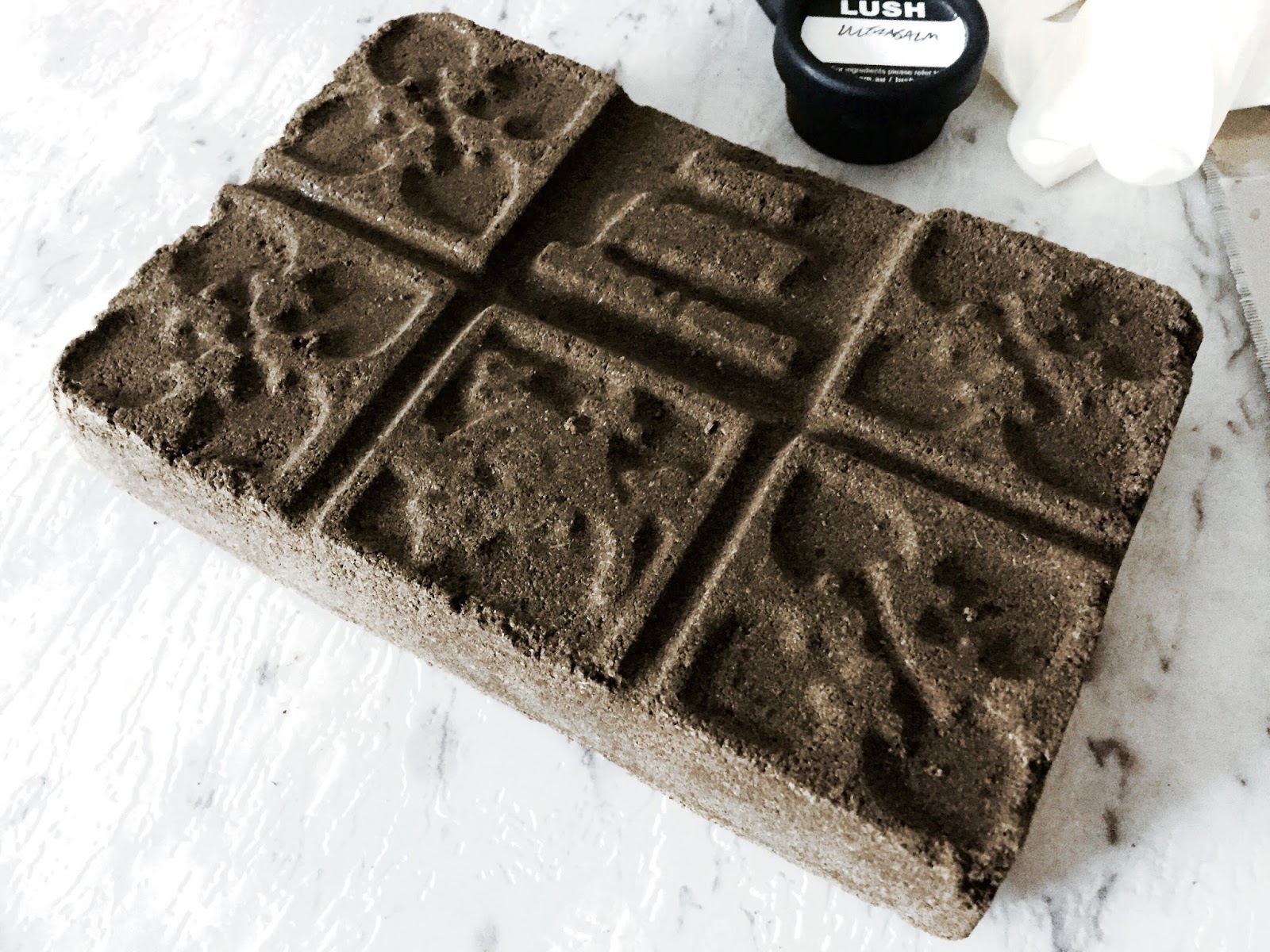 ALL-NATURAL LUSH HENNA HAIR COLOUR IN CACA ROUGE (YES THE NAME ...