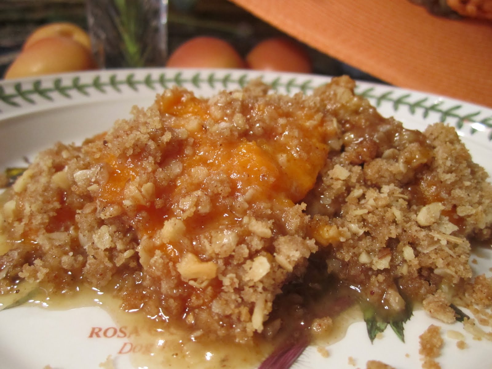 Wendys Hat: Apricot Crisp {Recipe}