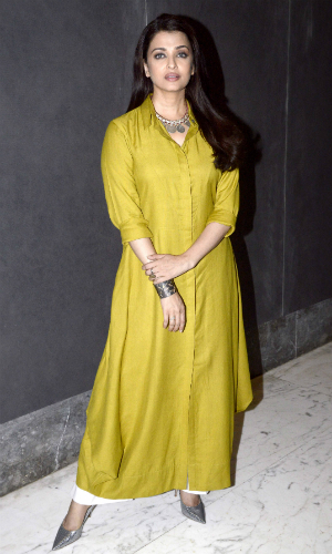 Bollywood Actress Saree Collections: Aishwarya Rai Payal Khandwala ...