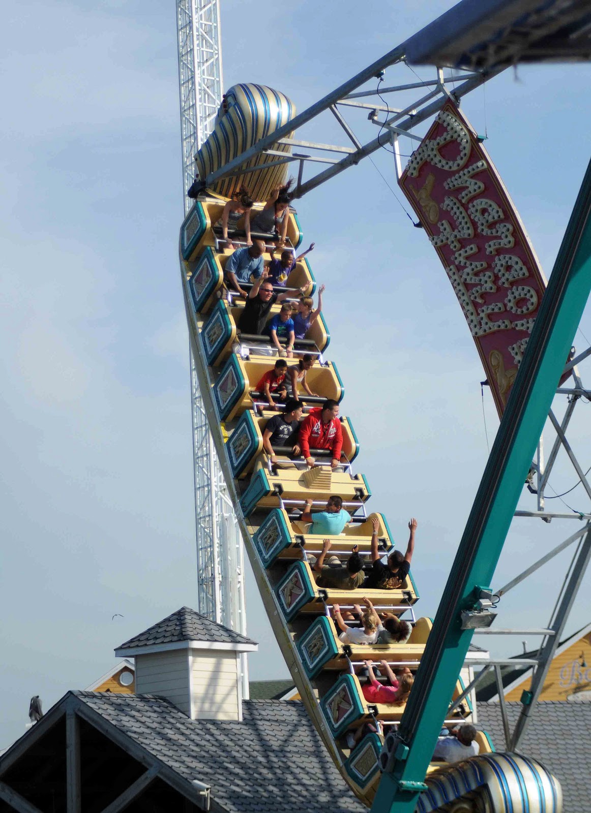 NewsPlusNotes: Scott And Carol Present - A Look At The Kemah Boardwalk