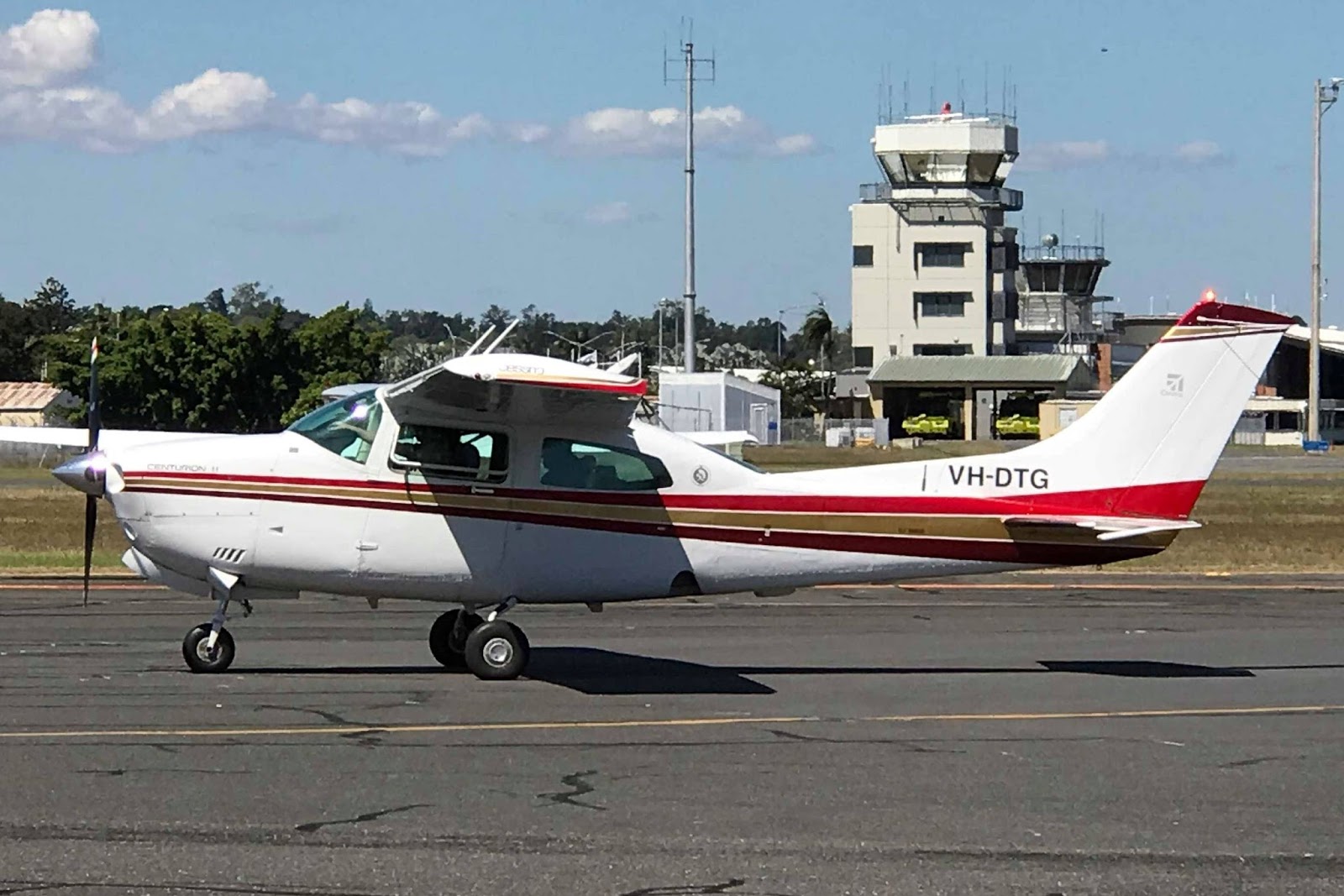 Central Queensland Plane Spotting: Cessna 200 Series Association Autumn ...