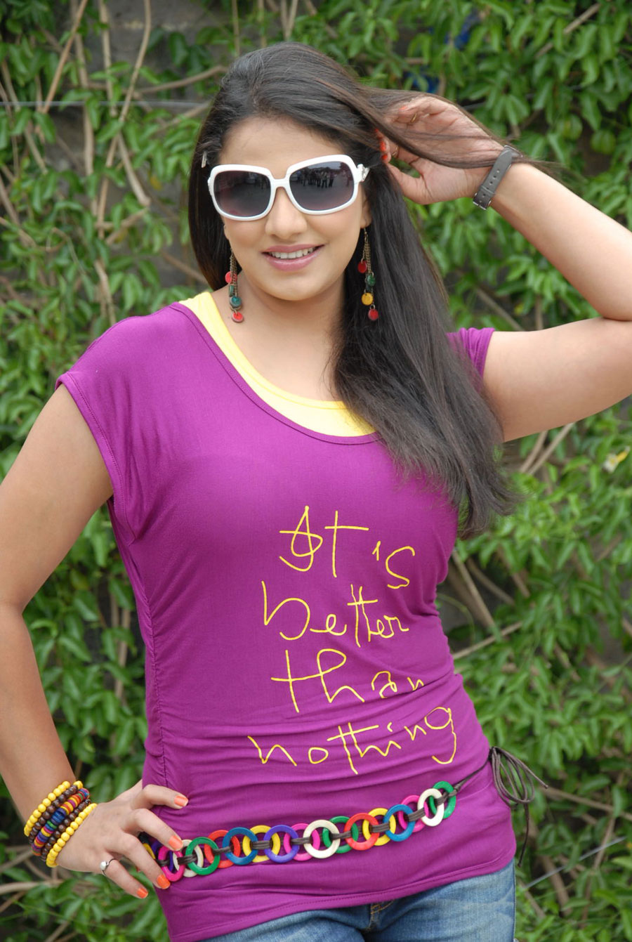 South India Actress Sivani latest Pink Beautiful Still Gallery ...