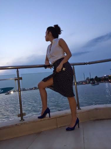 oyalamaca: Karolin Fişekçi matruşka bebekler gibi...