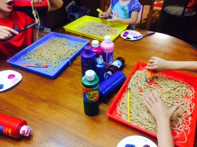Working Mom Wonders: Spaghetti Sensory Play