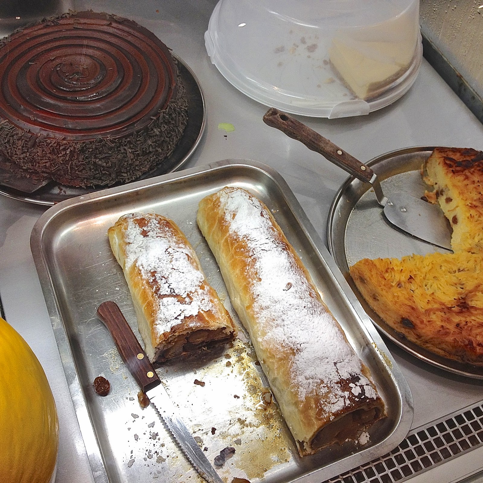 Travel with Angela Lansbury: Who is in the picture in B & K Salt Beef ...