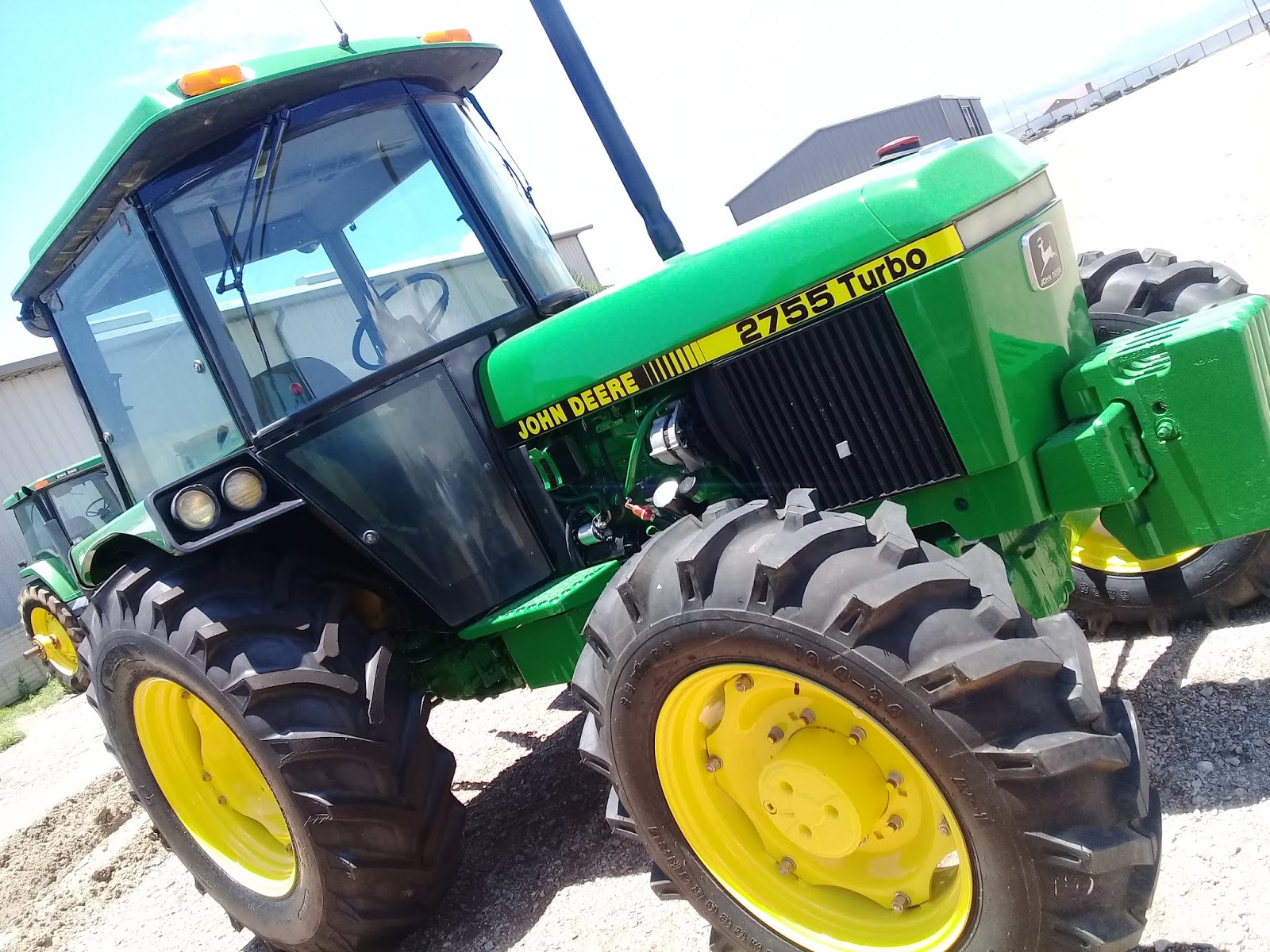 MAQUINARIA AGRICOLA INDUSTRIAL: Tractor John Deere 2755 4x4 Cabina ...