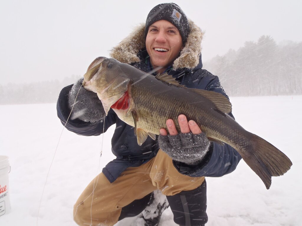 The Maine Outdoorsman: Kicking Bass and Taking Names!