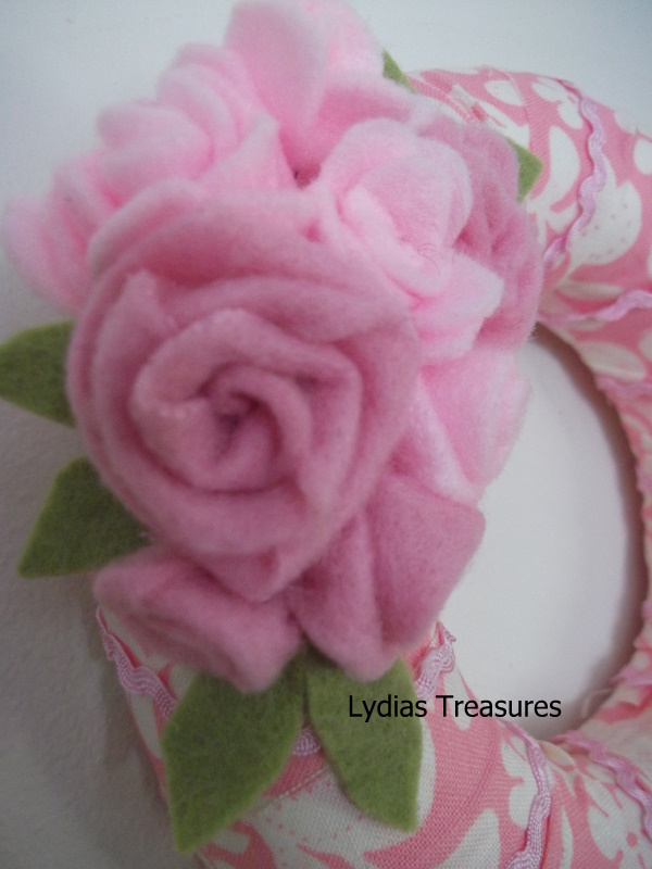 Lydias Treasures: FOLDED RIBBON ROSE TUTORIAL