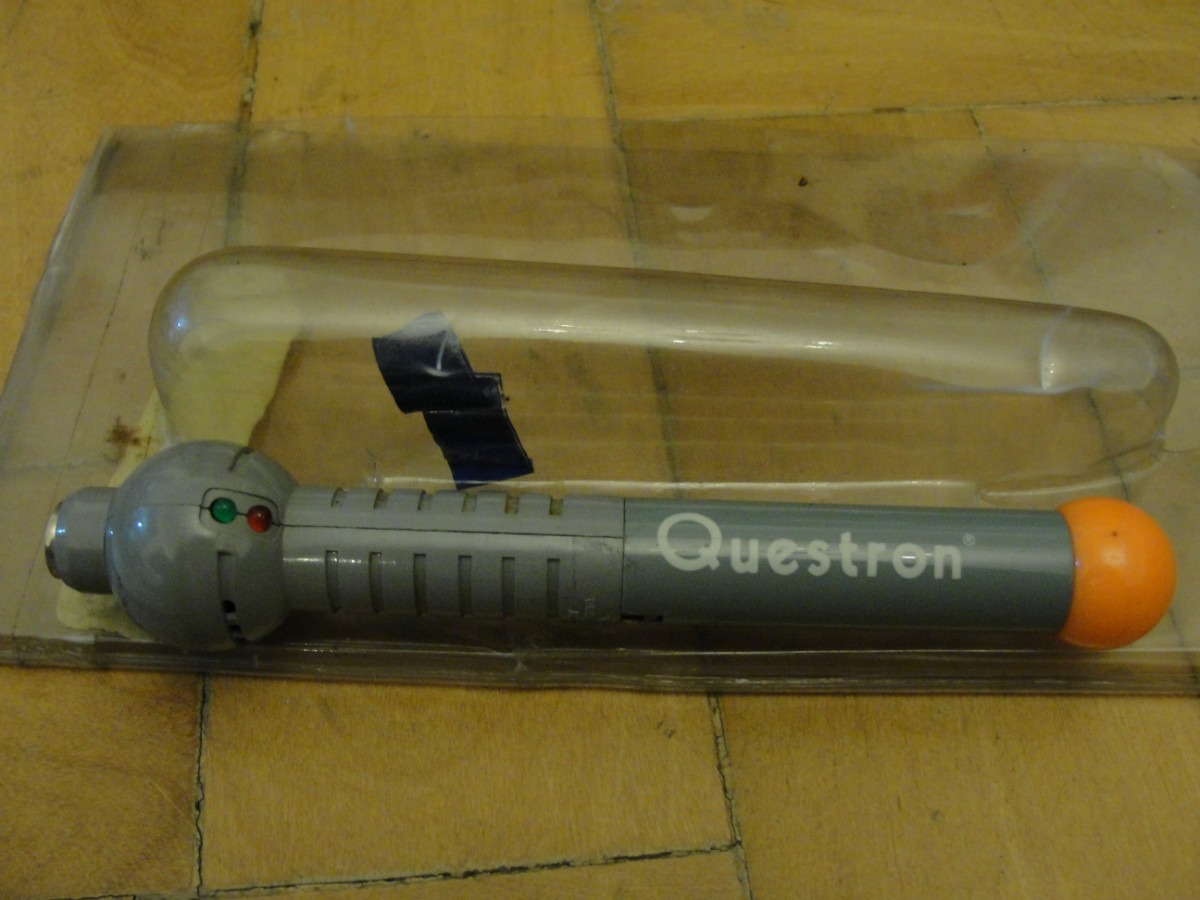 É da sua época?: [1980] Caneta Questron da Tectoy