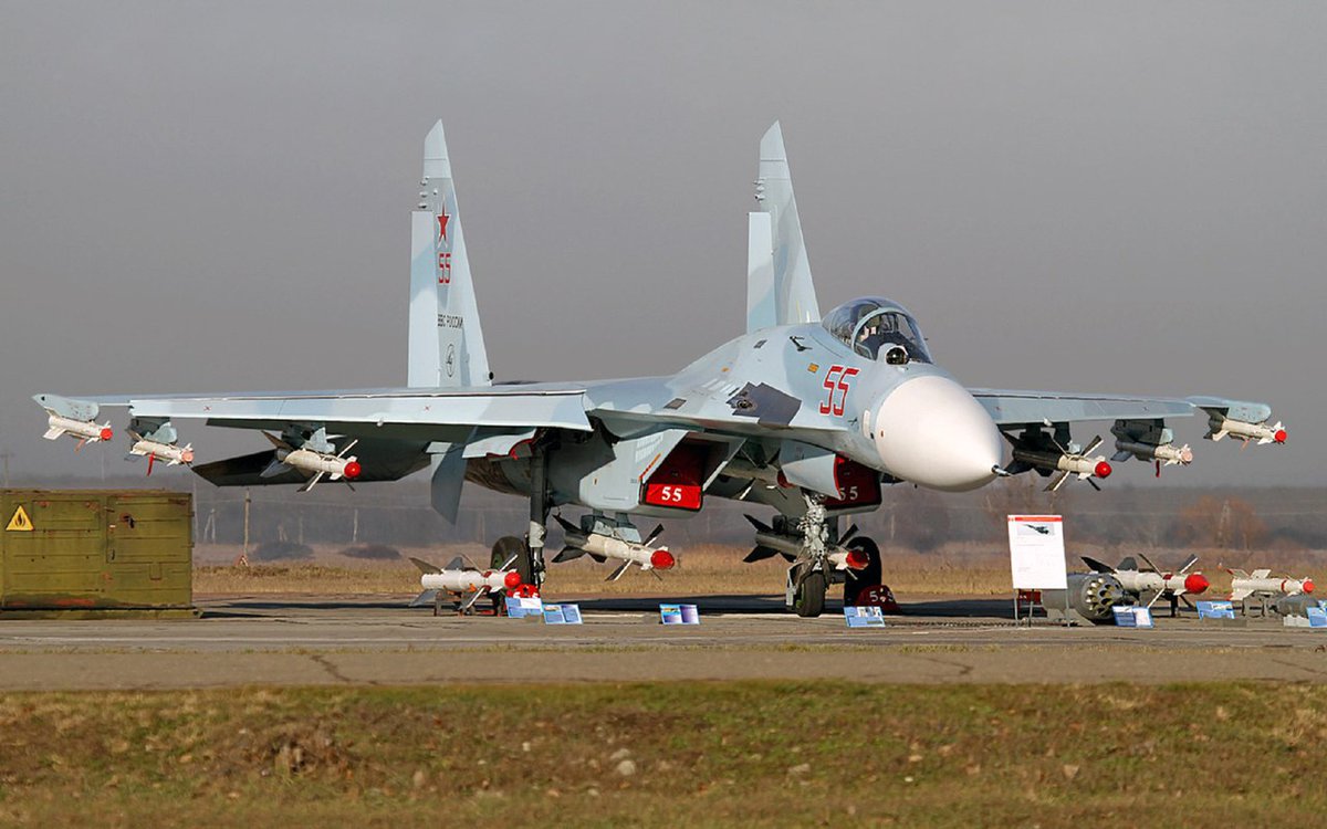 Asian Defence News: Su-27SM3 with 4 R-73 and 6 R-27 A2A