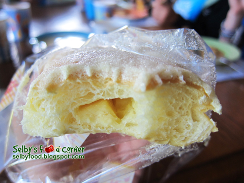 Selby's Food Corner: Panaderia Pantoja Bakery