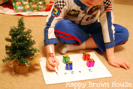 Totally Tots: Counting Presents ~ Simply Made