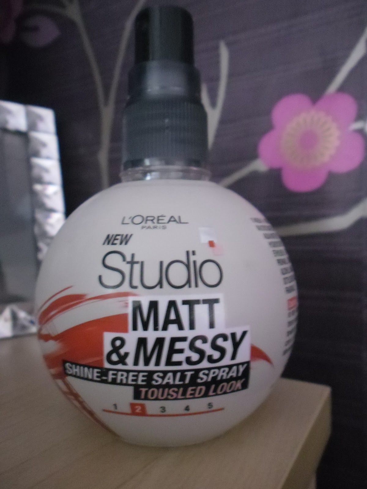 Fashion and Beauty: Product Review on L'oreal Matt and Messy Salt spray