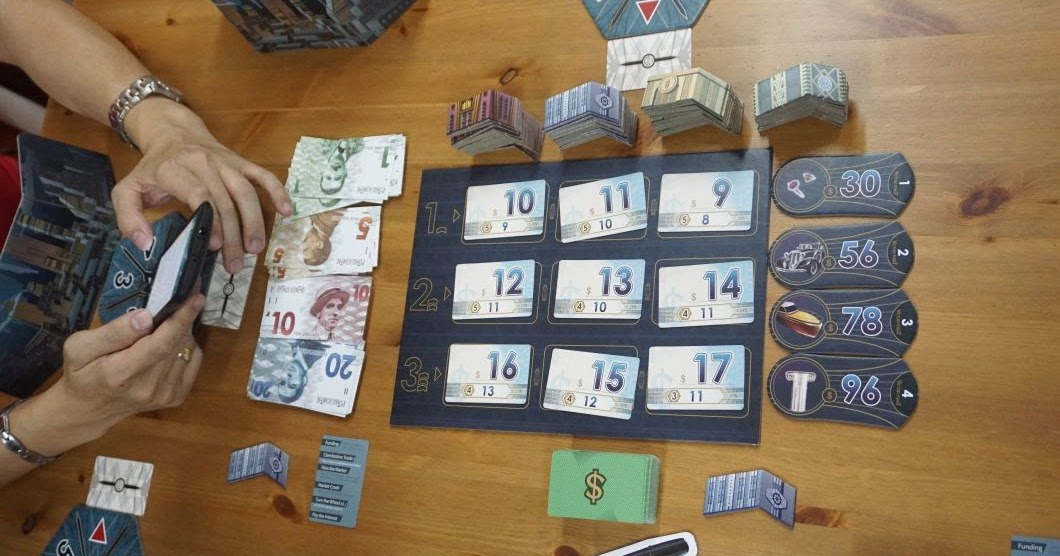 Hiew's Boardgame Blog: Ponzi Scheme