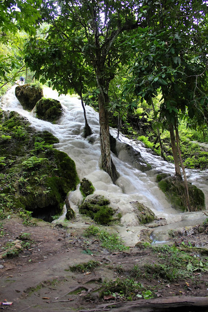 Market of Eden: The Sticky Falls (Buatong Waterfall)