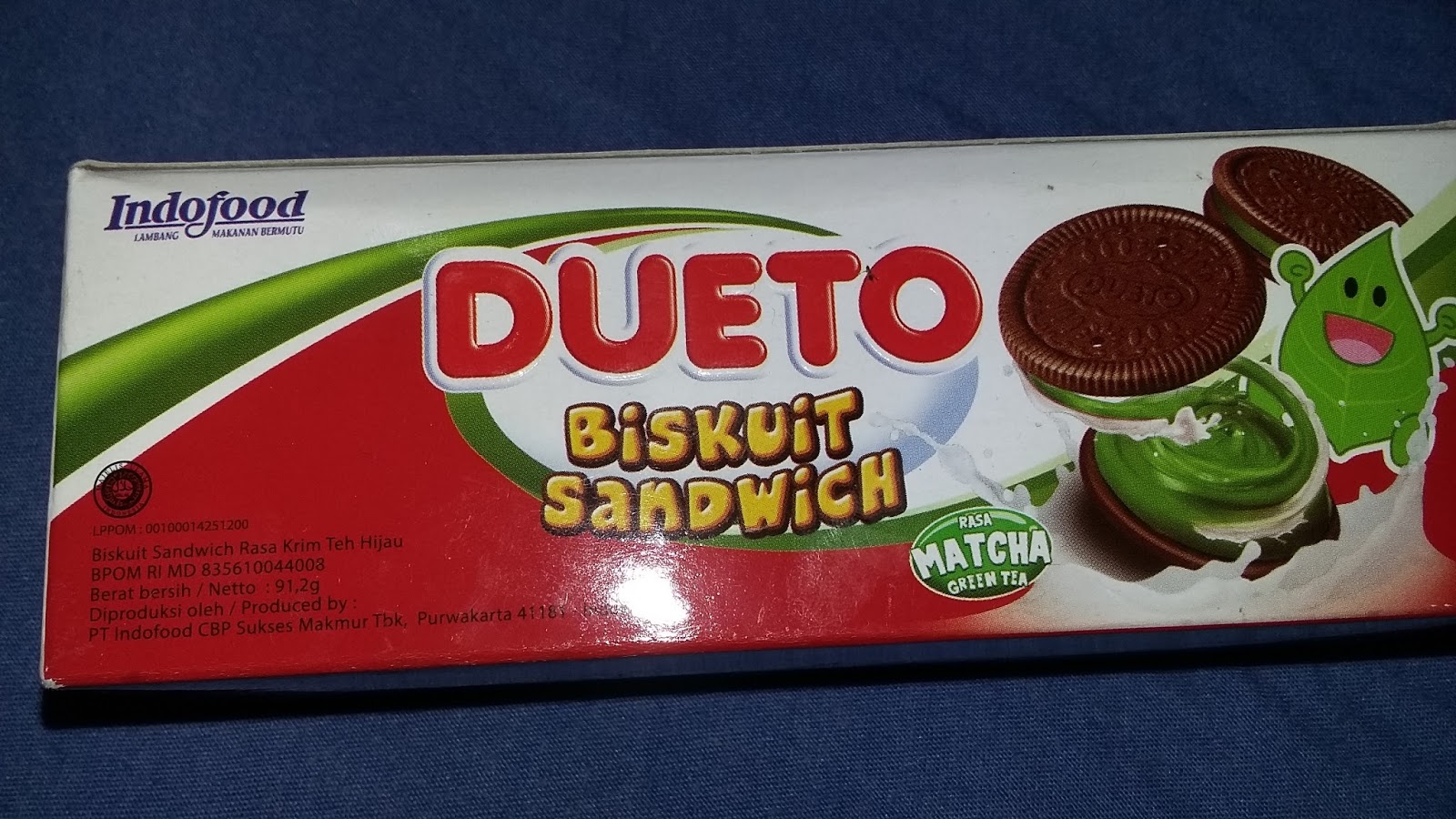 Hidup untuk MAKAN!: Childhood back in time, Biskuit dueto review!