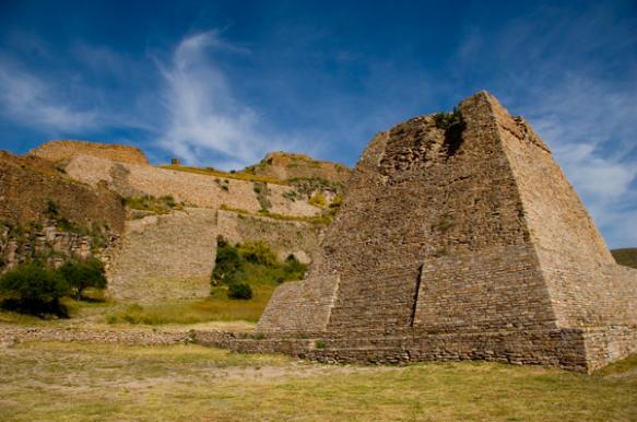 LA CIUDAD PERDIDA DE AZTLÁN