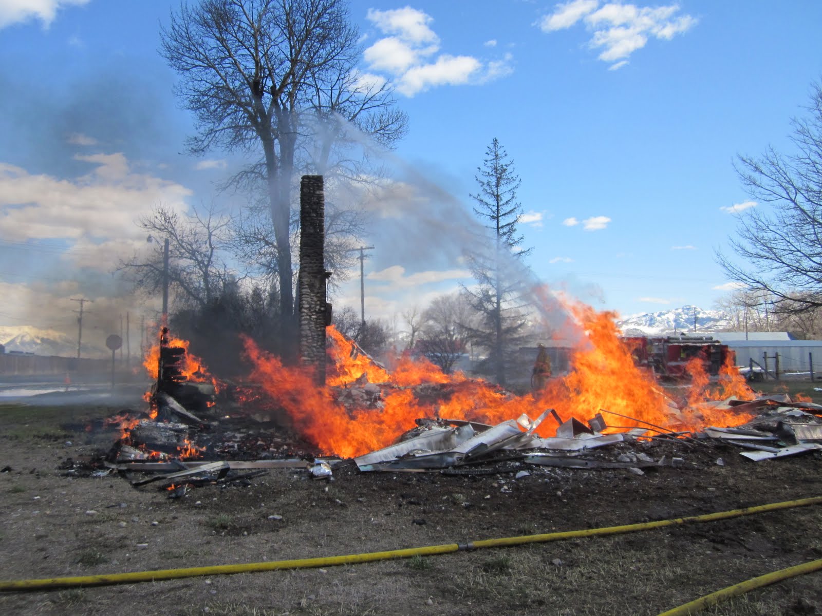 Mackay, Idaho 83251: Mackay Fire Department does controlled burn May 1 2011