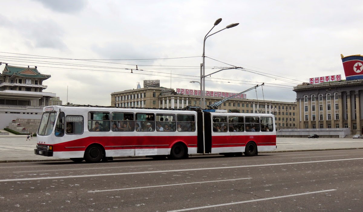 Richard's Tram Blog: PYONGYANG DPRK - TROLLEYBUSES AUGUST 2014 (2)